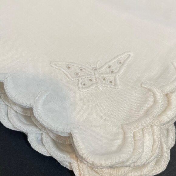 None | Accents | White Handkerchief With Scalloped Edges Embroidered ...